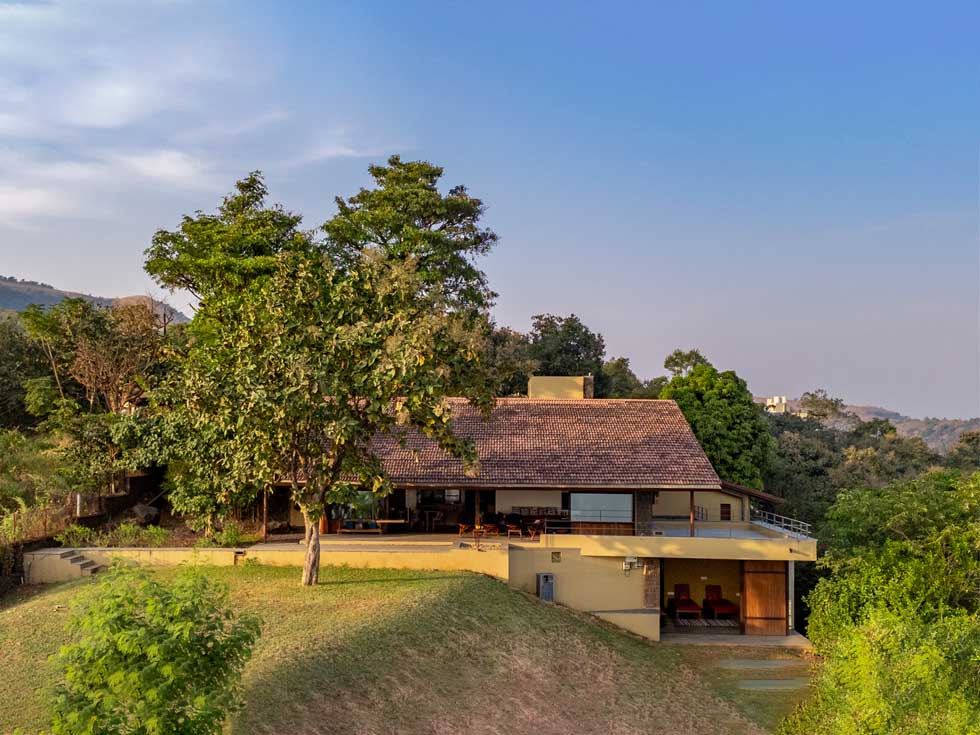 A home that epitomises Japan s borrowed landscape concept