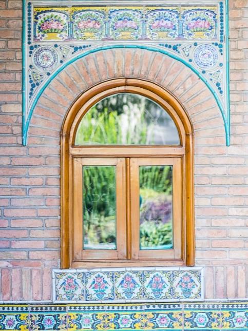 Arch Window Designs To Add Character To Your Home | Beautiful Homes